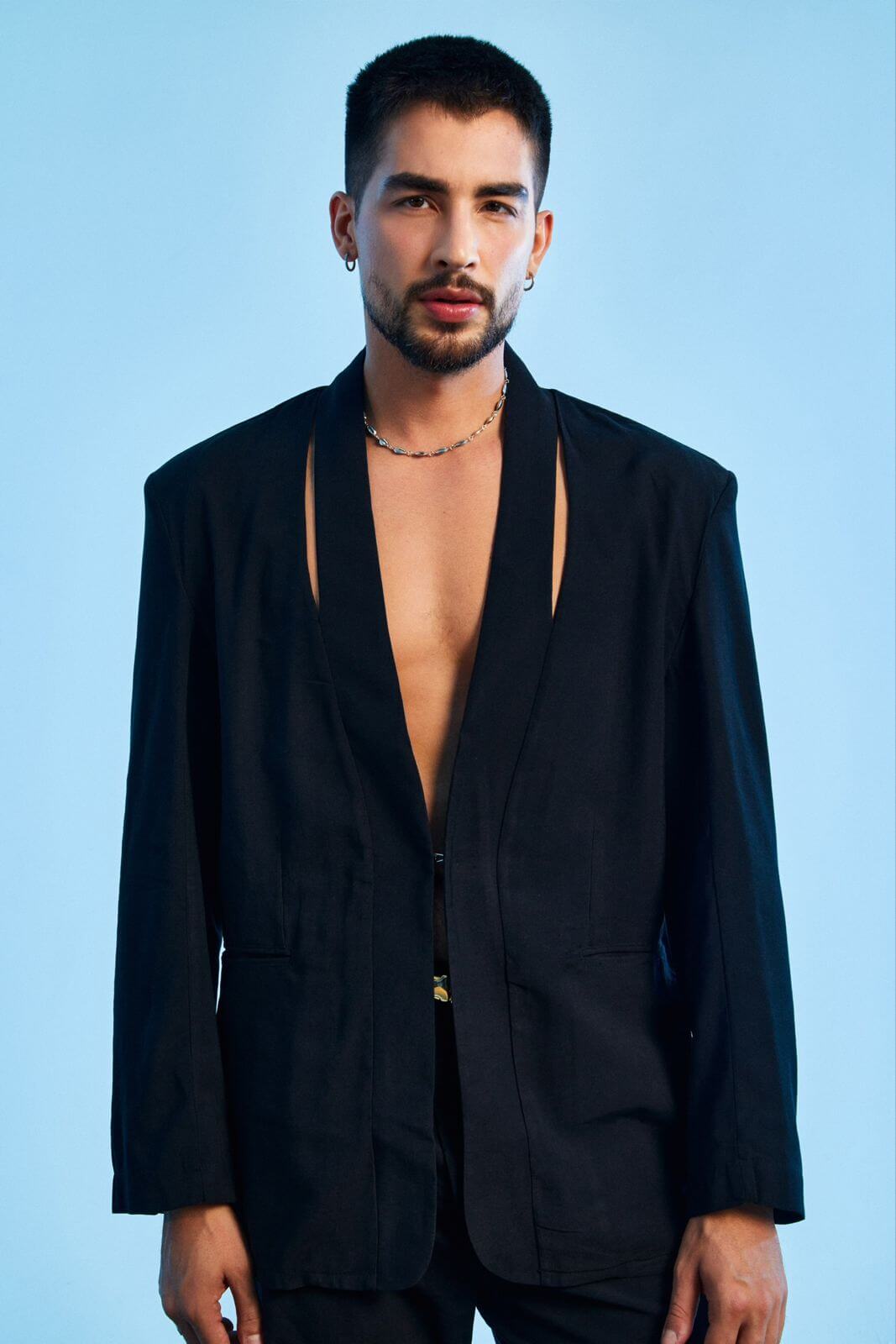 Blazer Frizzo- Blazer Masculino Decotado com Feche Frontal e Recortes ...